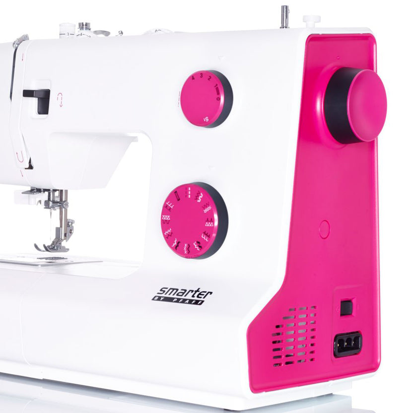 Pfaff Smarter 160S Sewing Machine