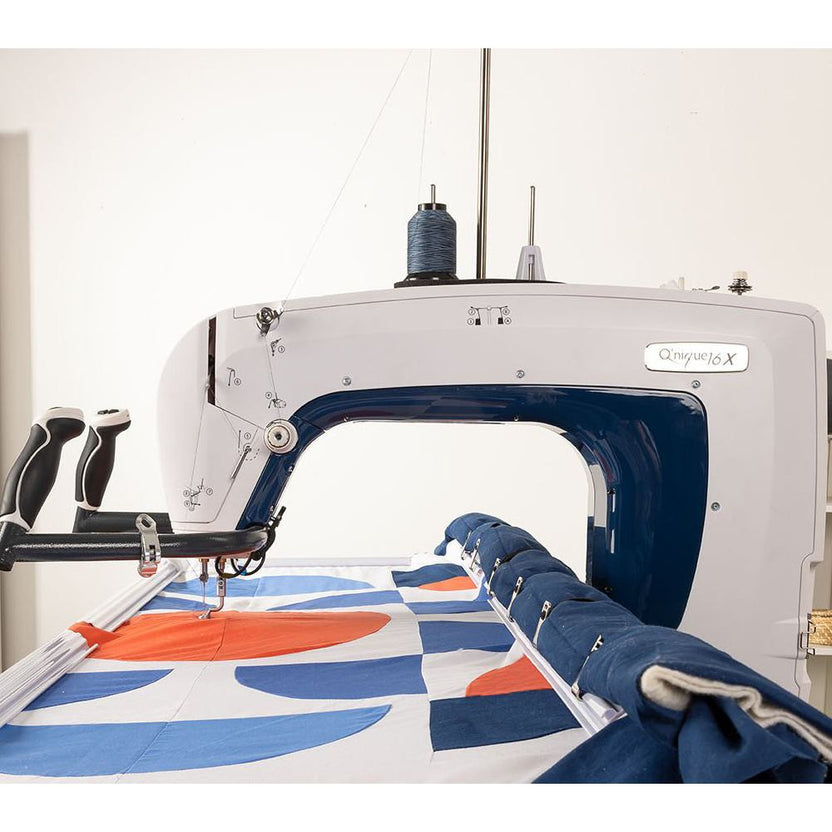 Q'nique 16X Longarm Quilting Machine, Grace Company