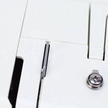 Janome 2212 Mechanical Sewing Machine with FREE Bundle