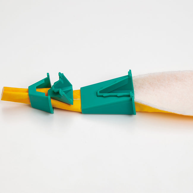 Clover Fabric Tube Maker