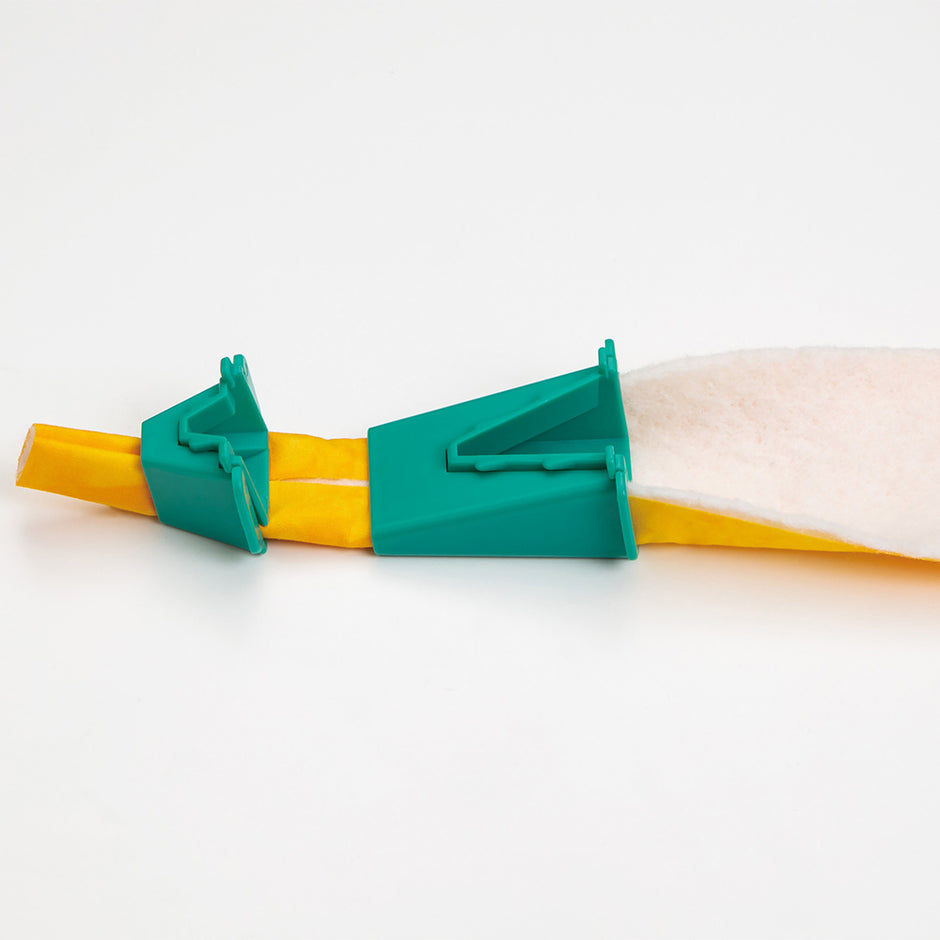 Clover Fabric Tube Maker