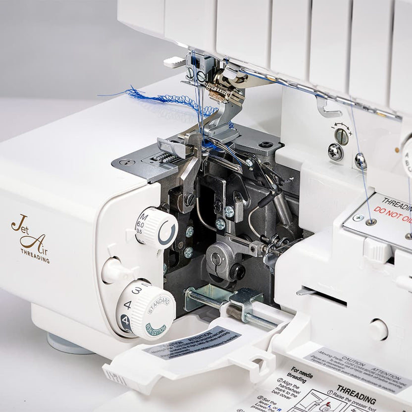 Baby Lock Victory Serger with FREE Bundle