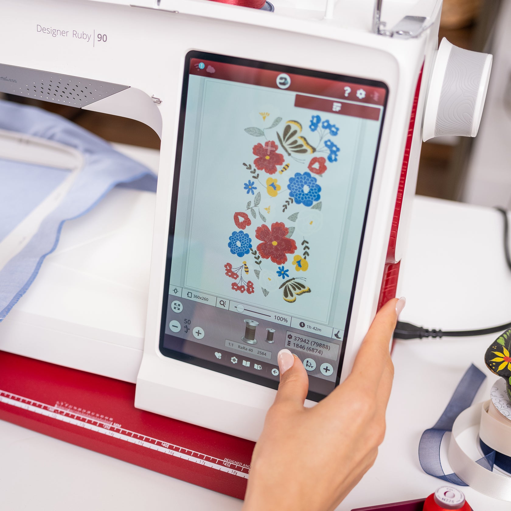 Husqvarna Viking Designer Ruby 90 Sewing & Embroidery Machine