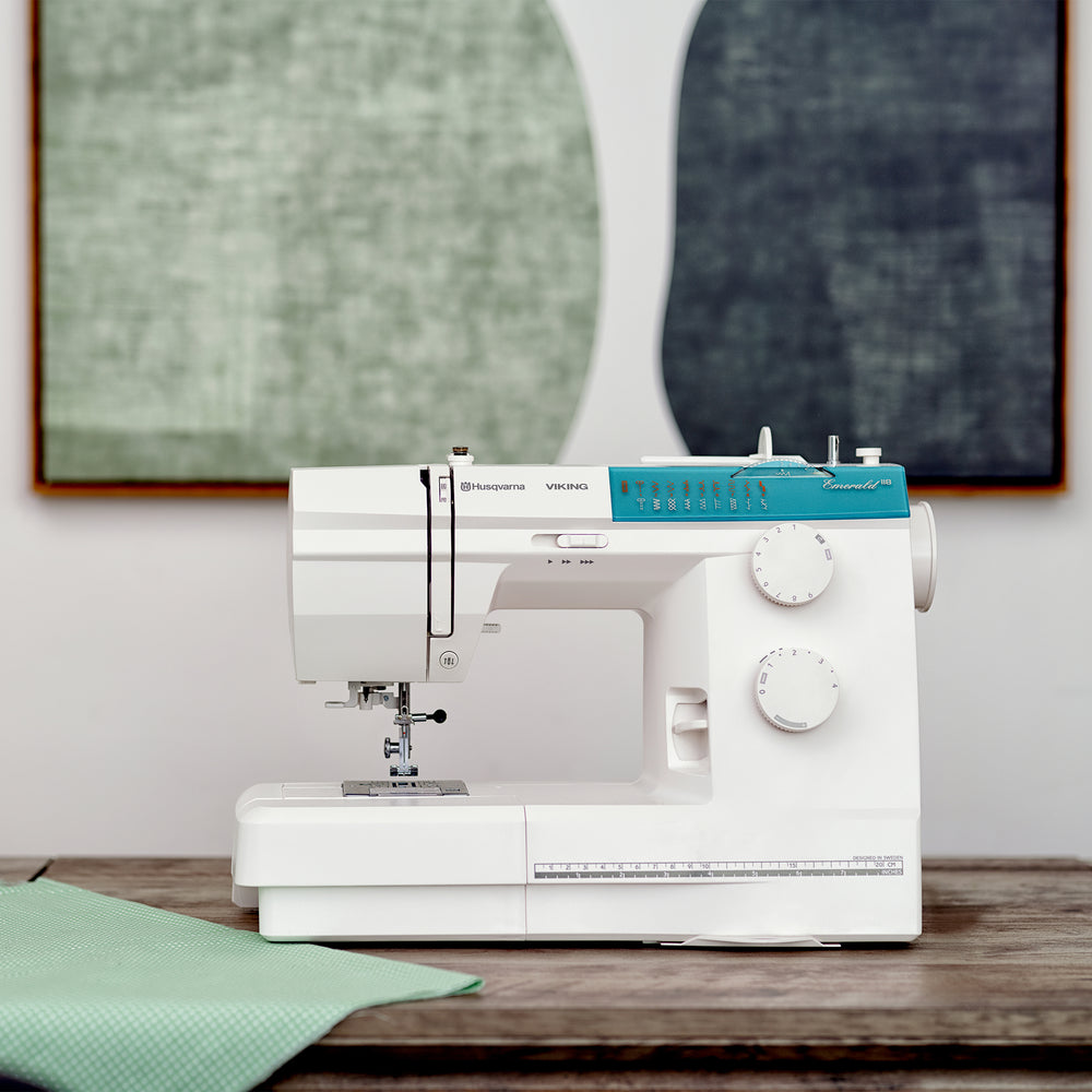 Husqvarna Viking Emerald 118 Sewing Machine