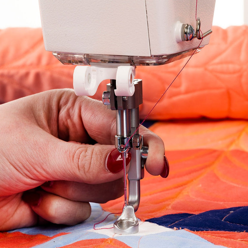 Q'nique 21X Elite Longarm Quilting Machine, Grace Company