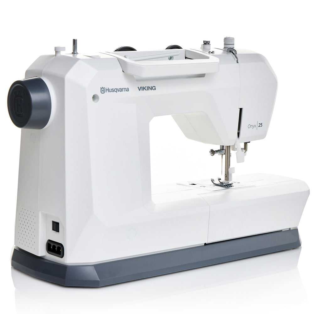 Husqvarna Viking Onyx 25 Mechanical Sewing Machine