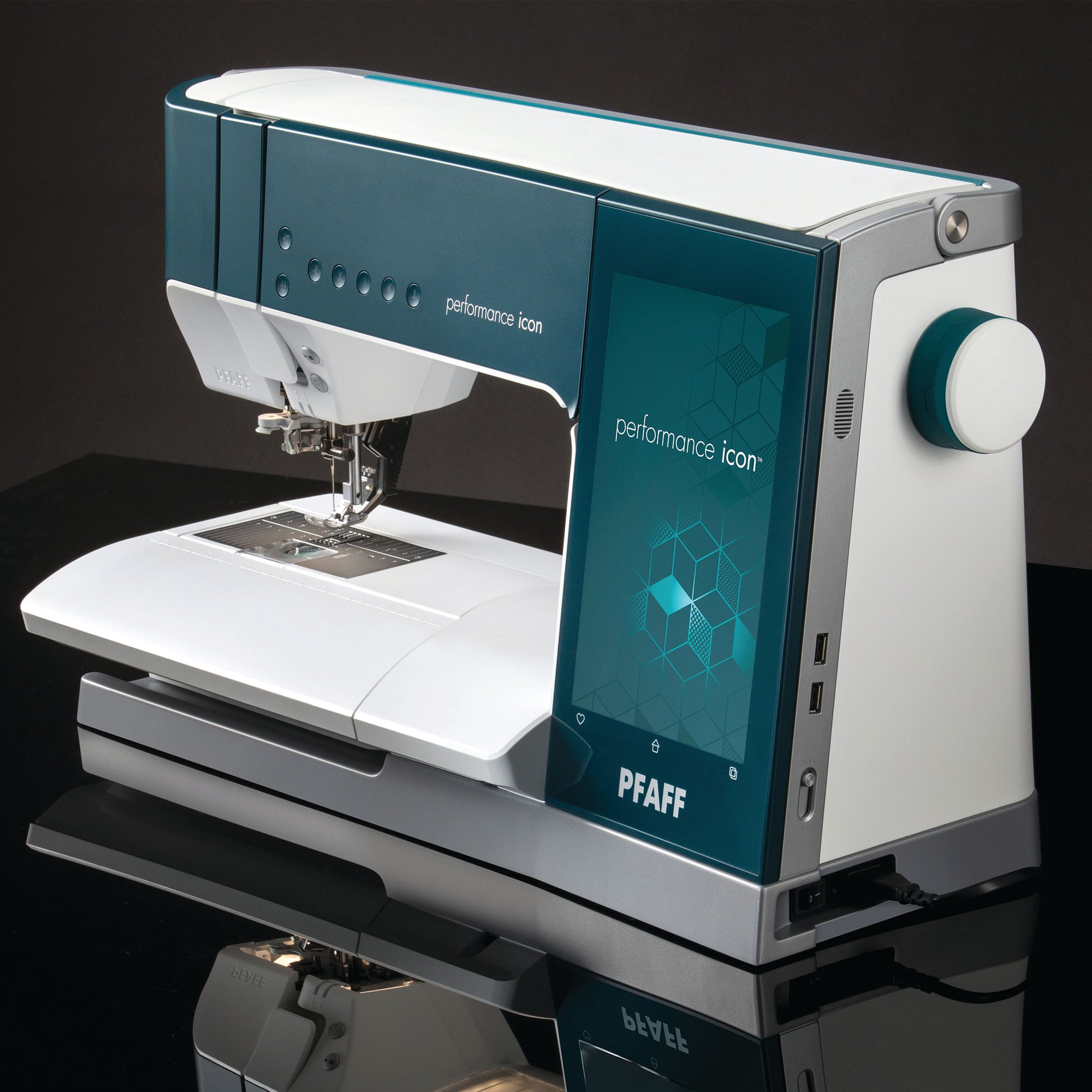 Pfaff Performance Icon Sewing Machine