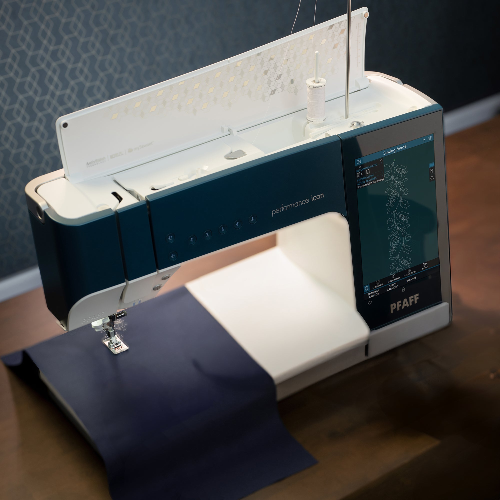 Pfaff Performance Icon Sewing Machine