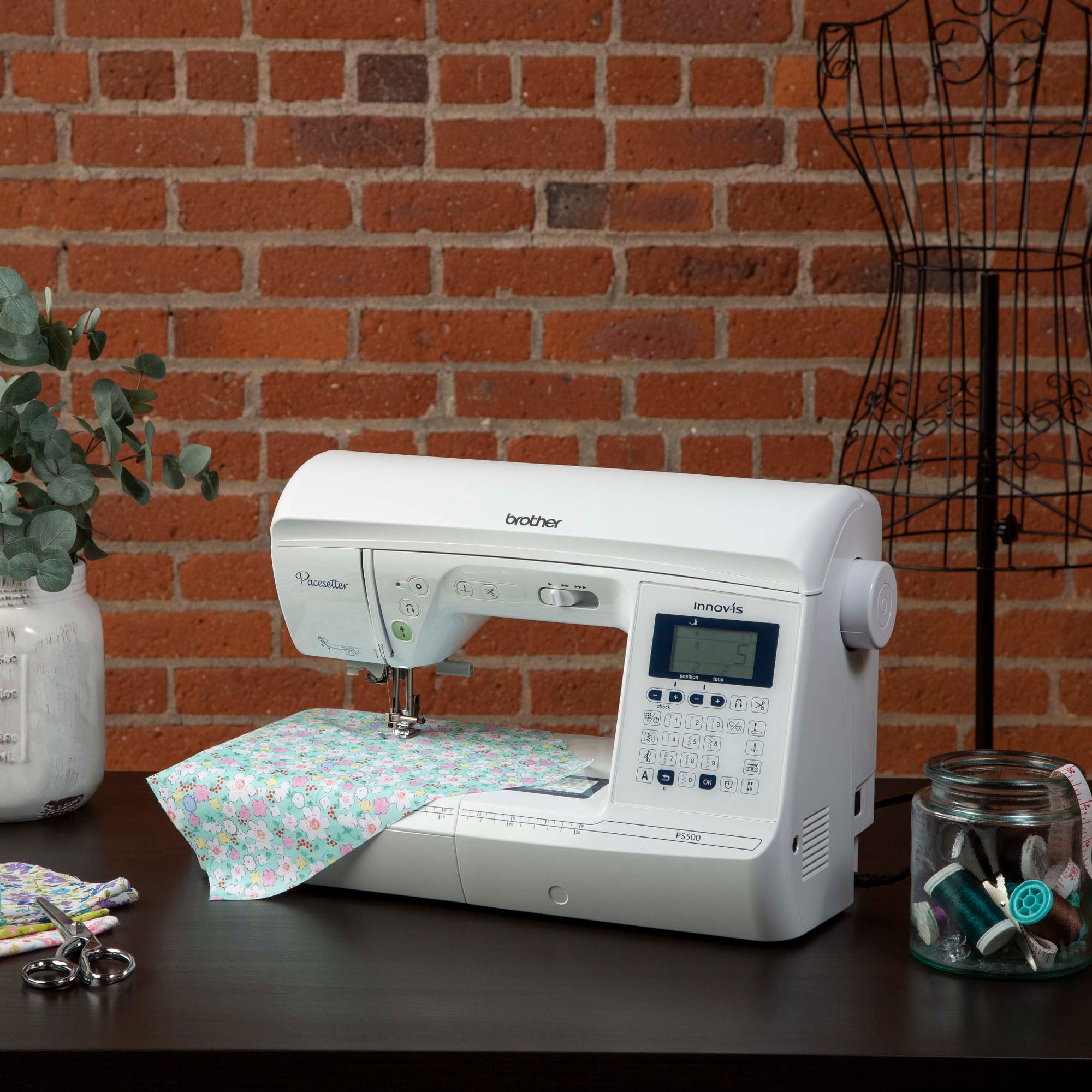 Brother Pacesetter PS500 Computerized Sewing Machine