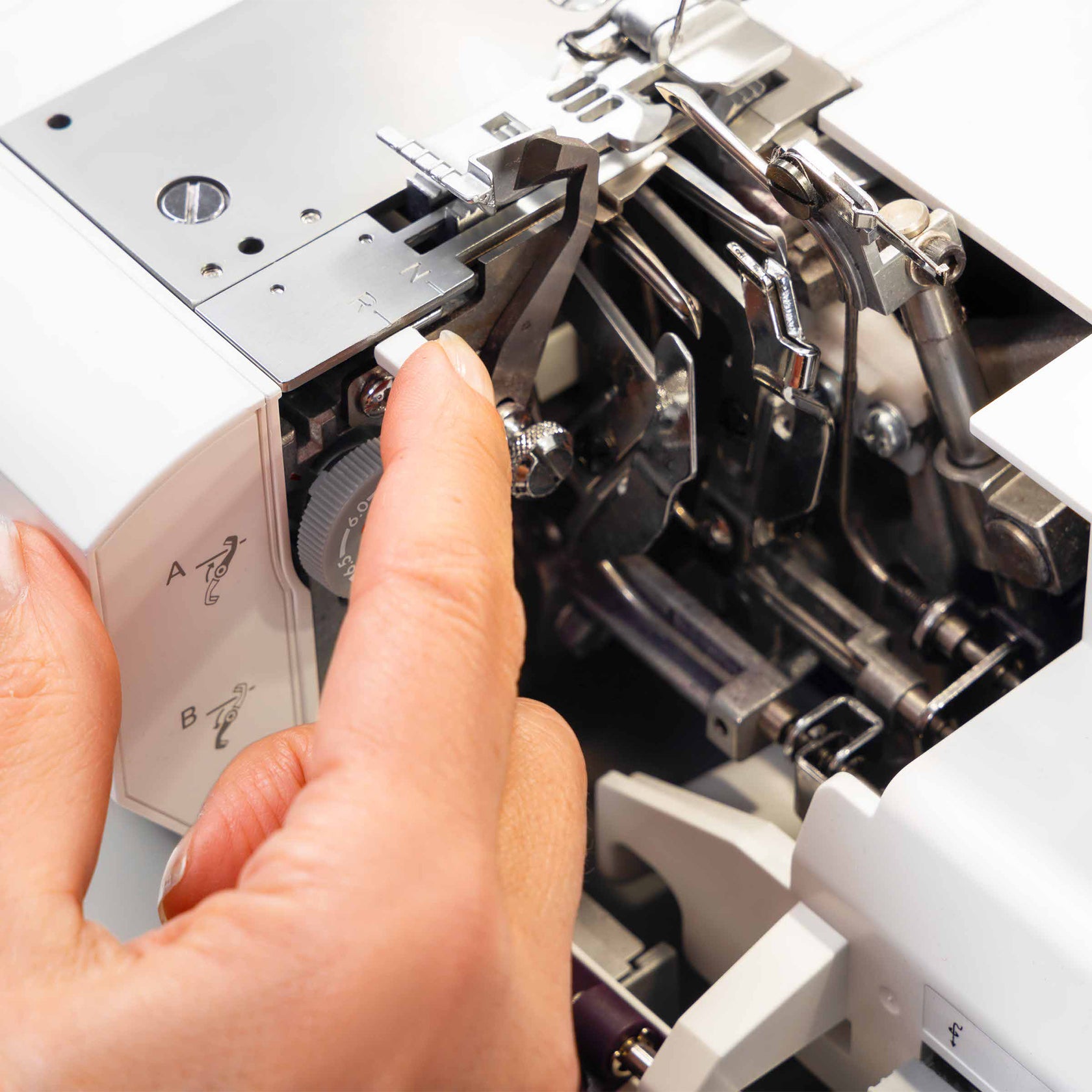 Pfaff Admire Air 7000 Serger & Coverstitch Combo