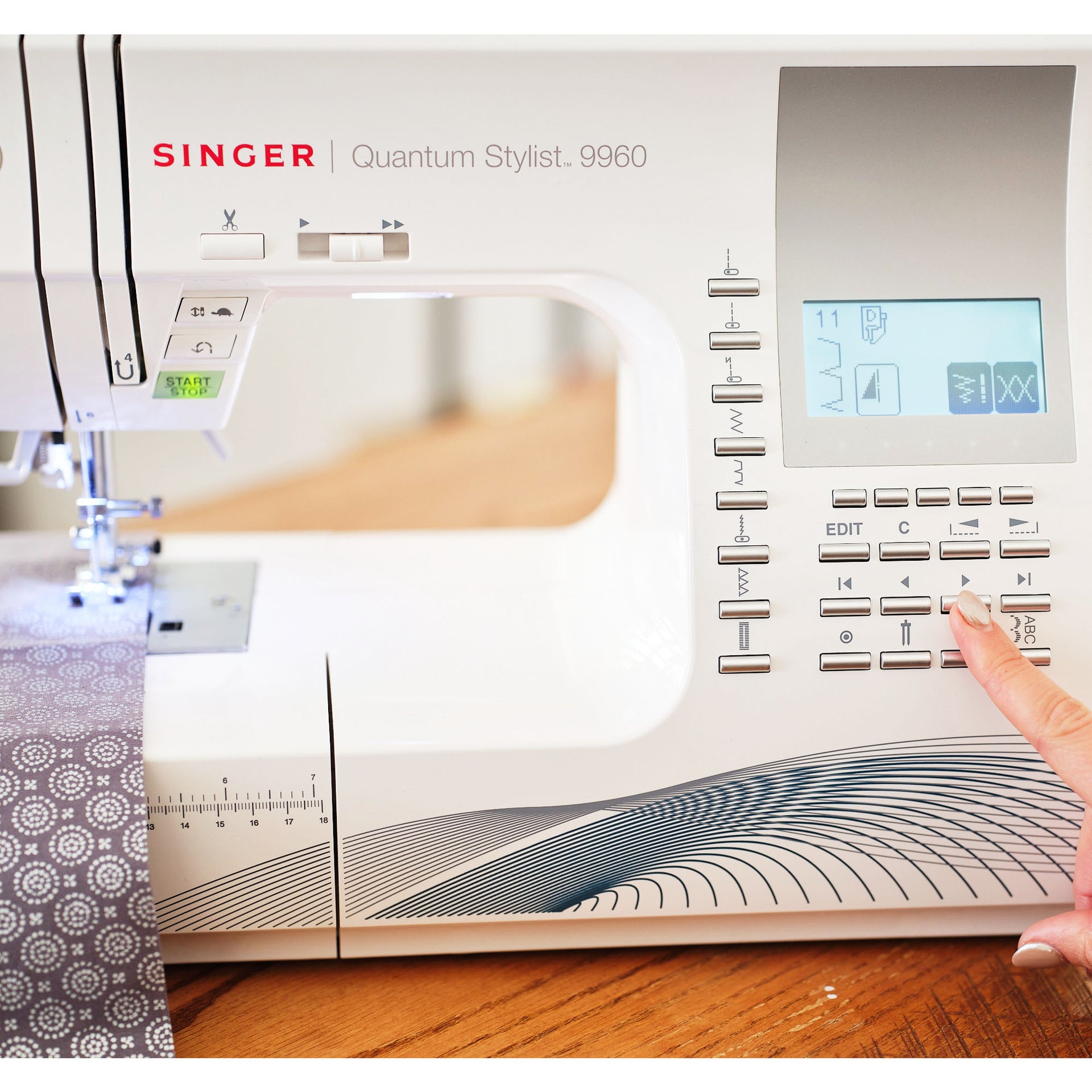 Singer Quantum Stylist 9960 Computerized Sewing Machine