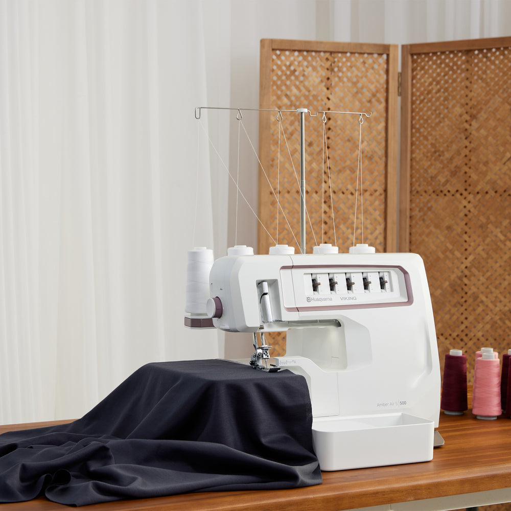 Husqvarna Viking Amber Air S500 Serger & Coverstitch Combo