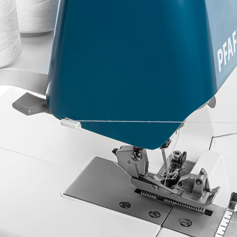 Pfaff Admire 1000 Serger