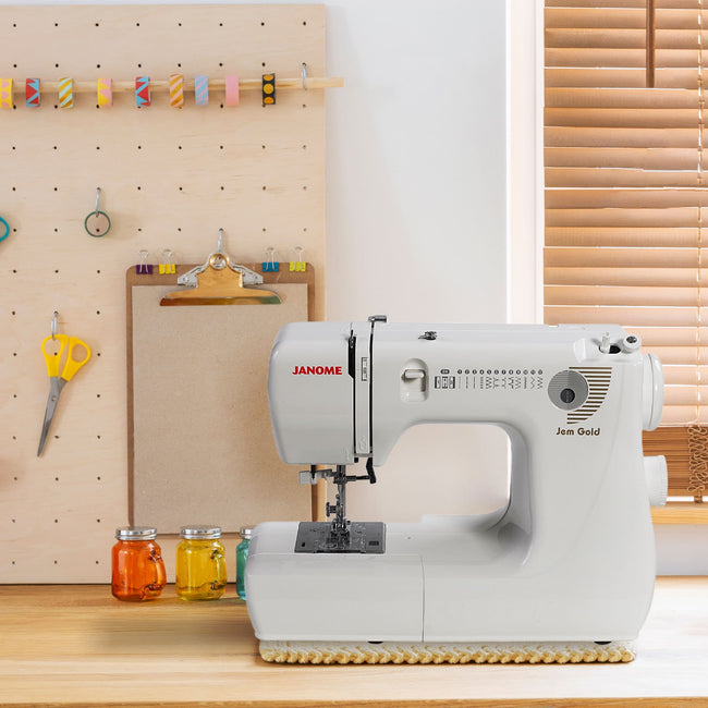 Janome Jem Gold 660 Sewing Machine with FREE Bundle
