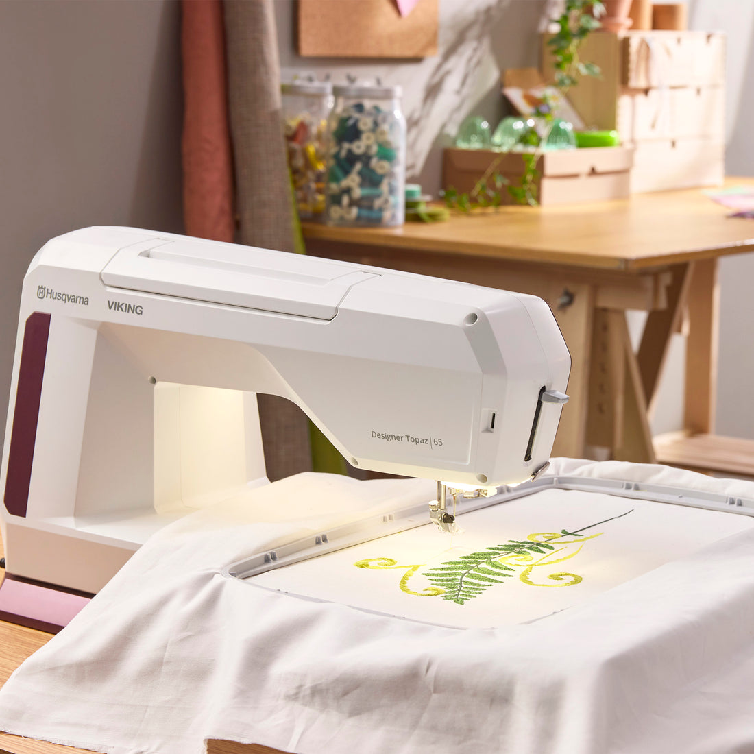 Husqvarna Viking Designer Topaz 65 Sewing & Embroidery Machine
